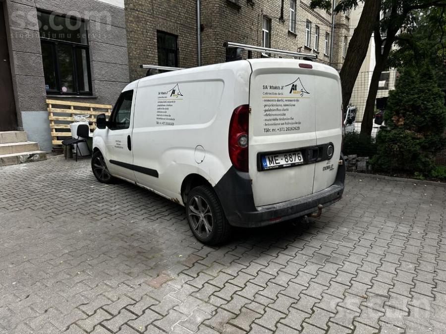 Balts Fiat Doblo 2010 Rīga, ar dzinēja tilpumu 1.60 L un nobraukumu 345 tūkst. km par 2100 €, foto 4 vietnē AUTOMOTO.COM.LV