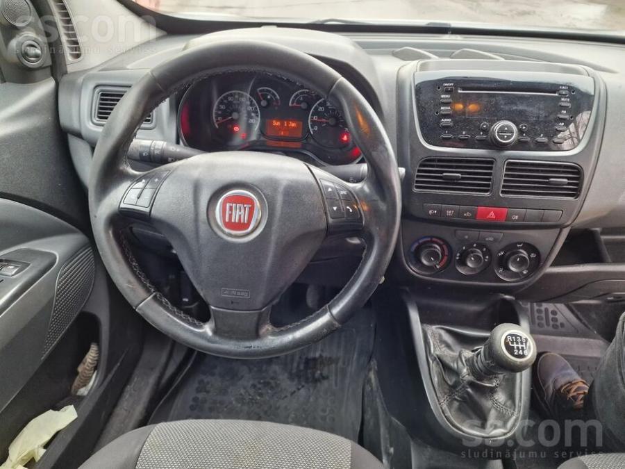 Balts Fiat Doblo 2013 Rīga, ar dzinēja tilpumu 1.60 L un nobraukumu 339 tūkst. km par 2970 €, foto 13 vietnē AUTOMOTO.COM.LV
