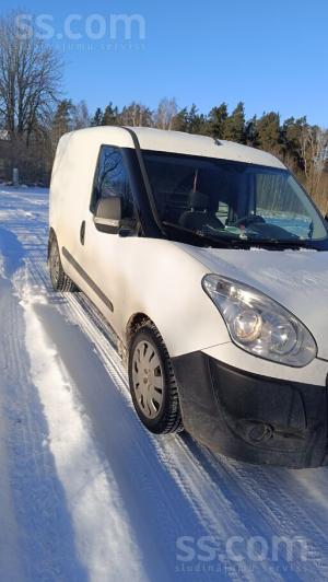 White Fiat Doblo 2013 in Valka, with an engine capacity of 1.60 L and mileage of 248 thousand km for 2250 €, photo 2 on AUTOMOTO.COM.LV
