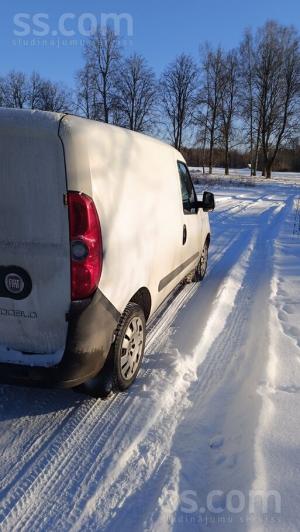 White Fiat Doblo 2013 in Valka, with an engine capacity of 1.60 L and mileage of 248 thousand km for 2250 €, photo 5 on AUTOMOTO.COM.LV