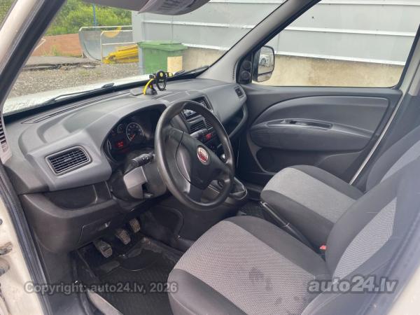 Balts Fiat Doblo 2013 Tallina, ar dzinēja tilpumu 1.40 L un nobraukumu 119 tūkst. km par 2500 €, foto 4 vietnē AUTOMOTO.COM.LV