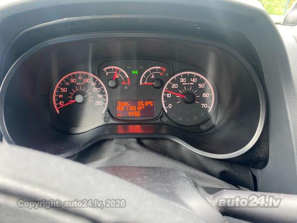Balts Fiat Doblo 2013 Tallina, ar dzinēja tilpumu 1.40 L un nobraukumu 119 tūkst. km par 2500 €, foto 5 vietnē AUTOMOTO.COM.LV