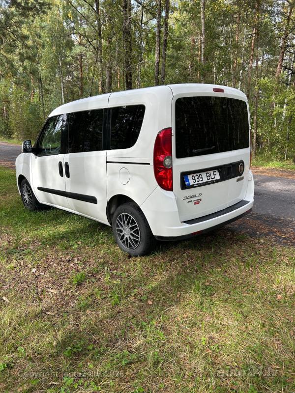 Balts Fiat Doblo 2014 Tallina, ar dzinēja tilpumu 1.20 L un nobraukumu 206 tūkst. km par 3999 €, foto 5 vietnē AUTOMOTO.COM.LV