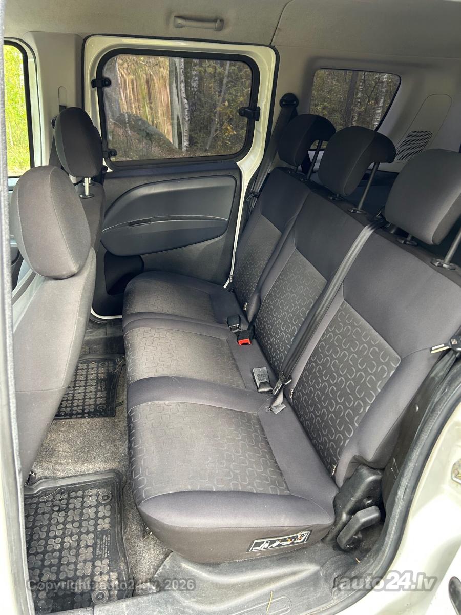 Balts Fiat Doblo 2014 Tallina, ar dzinēja tilpumu 1.20 L un nobraukumu 206 tūkst. km par 3999 €, foto 9 vietnē AUTOMOTO.COM.LV