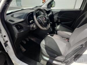 White Fiat Doblo 2020 in Riga, with an engine capacity of 1.30 L and mileage of 236 thousand km for 6700 €, photo 11 on AUTOMOTO.COM.LV