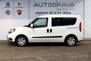White Fiat Doblo 2022 in Riga, with an engine capacity of 1.60 L and mileage of 71 thousand km for 15690 €, photo 4 on AUTOMOTO.COM.LV