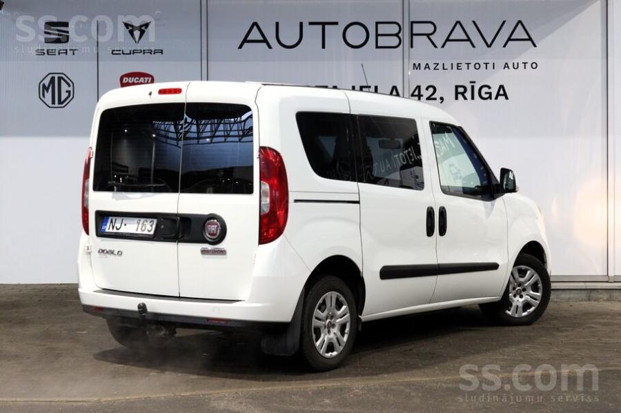 White Fiat Doblo 2022 in Riga, with an engine capacity of 1.60 L and mileage of 71 thousand km for 15690 €, photo 8 on AUTOMOTO.COM.LV