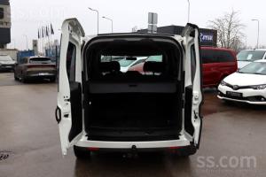 White Fiat Doblo 2022 in Riga, with an engine capacity of 1.60 L and mileage of 71 thousand km for 15690 €, photo 23 on AUTOMOTO.COM.LV