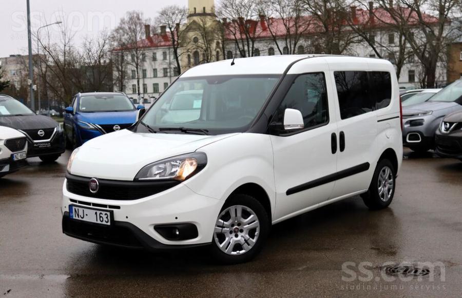 White Fiat Doblo 2022 in Riga, with an engine capacity of 1.60 L and mileage of 71 thousand km for 15690 €, photo 24 on AUTOMOTO.COM.LV