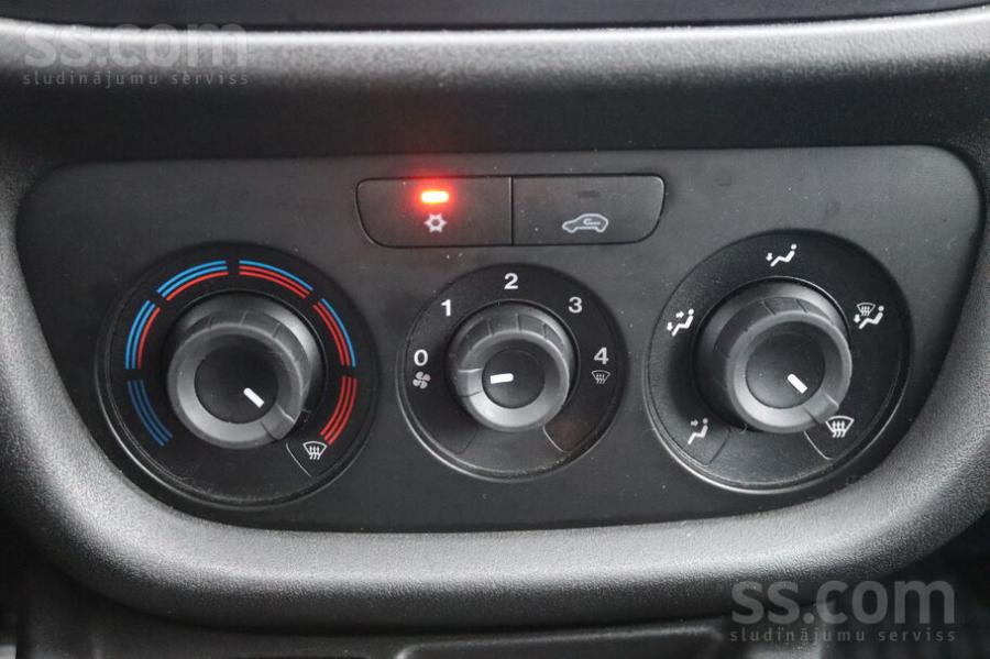 Balts Fiat Doblo 2022 Rīga, ar dzinēja tilpumu 1.60 L un nobraukumu 71 tūkst. km par 12990 €, foto 15 vietnē AUTOMOTO.COM.LV