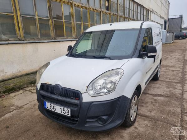 White Fiat Doblo 2010 in Kaunas, with an engine capacity of 1.60 L and mileage of 400 thousand km for 1650 €, photo 4 on AUTOMOTO.COM.LV
