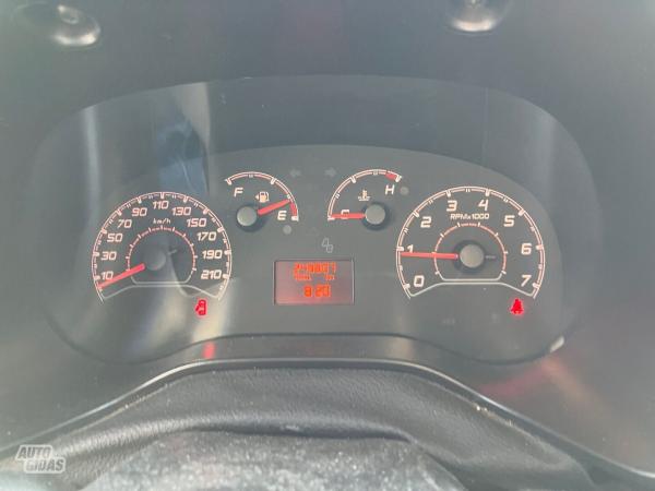 Balts Fiat Doblo 2016 Viļņa, ar dzinēja tilpumu 1.60 L un nobraukumu 250 tūkst. km par 4200 €, foto 3 vietnē AUTOMOTO.COM.LV