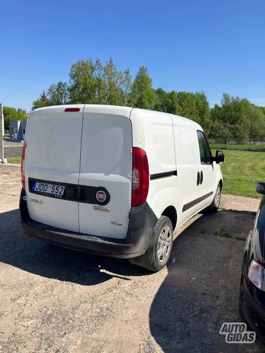 White Fiat Doblo 2016 in Vilnius, with an engine capacity of 1.60 L and mileage of 250 thousand km for 4200 €, photo 6 on AUTOMOTO.COM.LV