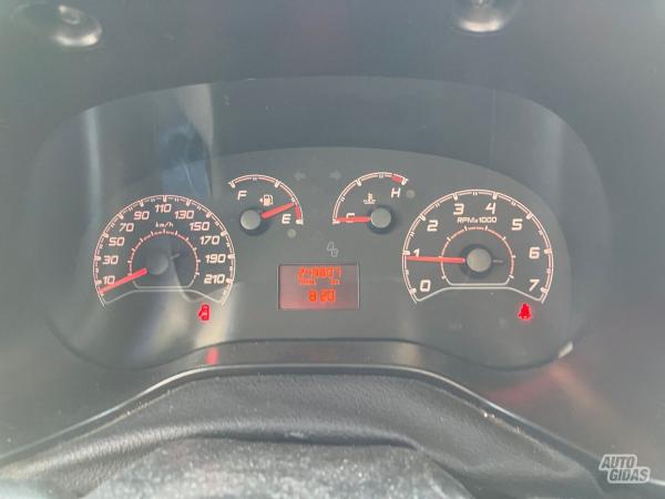Balts Fiat Doblo 2016 Viļņa, ar dzinēja tilpumu 1.60 L un nobraukumu 250 tūkst. km par 4200 €, foto 3 vietnē AUTOMOTO.COM.LV