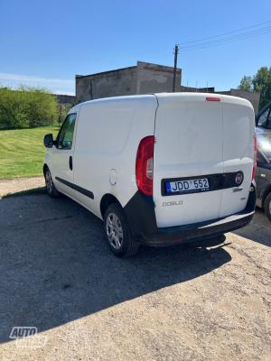 Balts Fiat Doblo 2016 Viļņa, ar dzinēja tilpumu 1.60 L un nobraukumu 250 tūkst. km par 4200 €, foto 7 vietnē AUTOMOTO.COM.LV