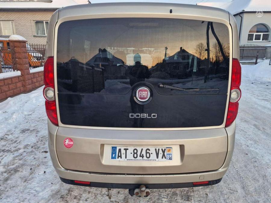 Dzeltens Fiat Doblo 2010 Tauragė, ar dzinēja tilpumu 1.96 L un nobraukumu 250 tūkst. km par 4250 €, foto 5 vietnē AUTOMOTO.COM.LV