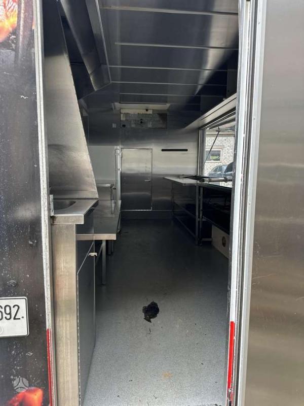 Black Fiat Ducato 1998 in Kaunas, with an engine capacity of 2.80 L and mileage of 300 thousand km for 4999 €, photo 8 on AUTOMOTO.COM.LV