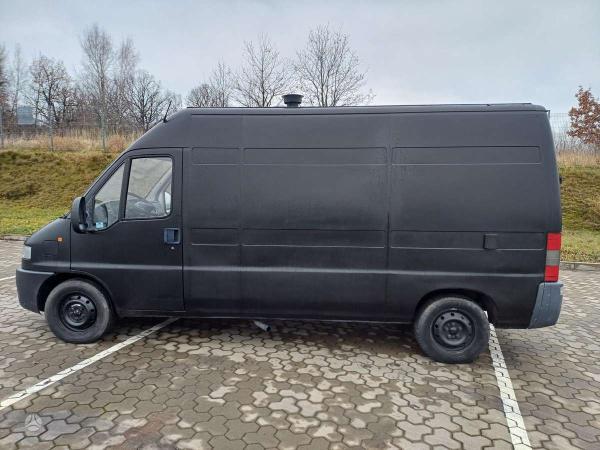 Melns Fiat Ducato 2000 Kauņa, ar dzinēja tilpumu 2.80 L un nobraukumu 406 tūkst. km par 4500 €, foto 7 vietnē AUTOMOTO.COM.LV