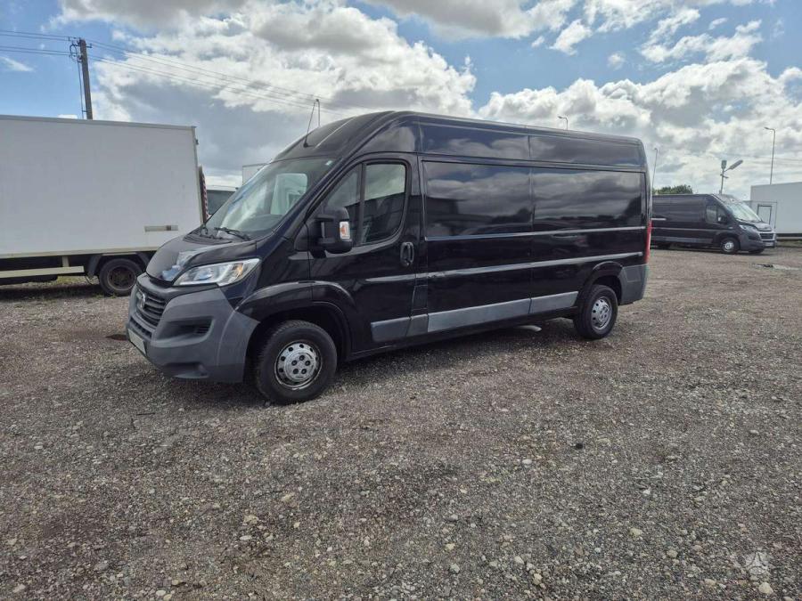 Black Fiat Ducato 2015 in Kaunas, with an engine capacity of 2.30 L and mileage of 199 thousand km for 4770 €, photo 3 on AUTOMOTO.COM.LV