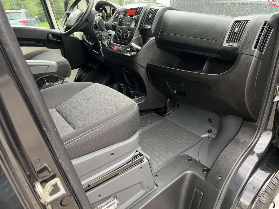Black Fiat Ducato 2015 in Taurage, with an engine capacity of 2.30 L and mileage of 149 thousand km for 10500 €, photo 15 on AUTOMOTO.COM.LV