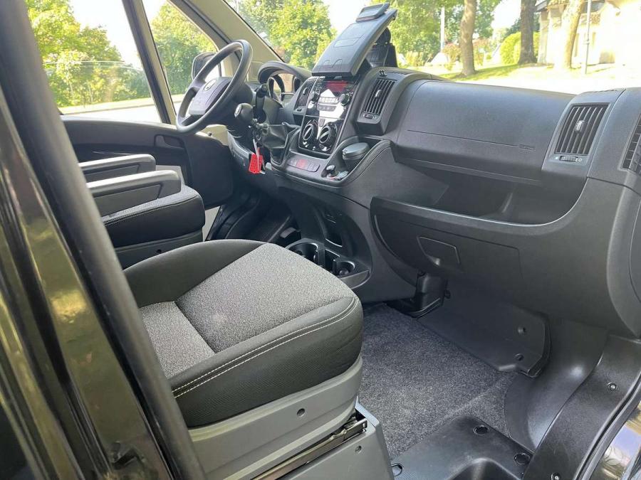 Black Fiat Ducato 2018 in Taurage, with an engine capacity of 2.30 L and mileage of 154 thousand km for 15990 €, photo 16 on AUTOMOTO.COM.LV