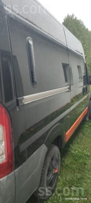 Black Fiat Ducato 2007 in Ogre, with an engine capacity of 2.30 L and mileage of 999 thousand km for 2500 €, photo 3 on AUTOMOTO.COM.LV
