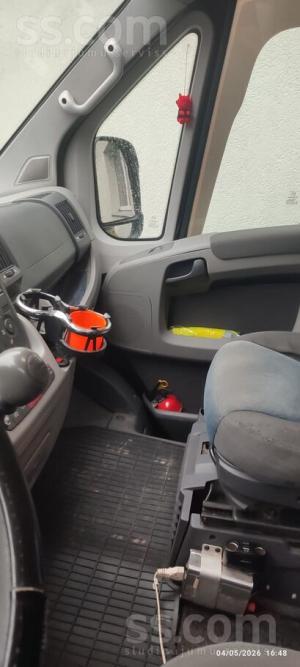Black Fiat Ducato 2007 in Ogre, with an engine capacity of 2.30 L and mileage of 999 thousand km for 2500 €, photo 6 on AUTOMOTO.COM.LV