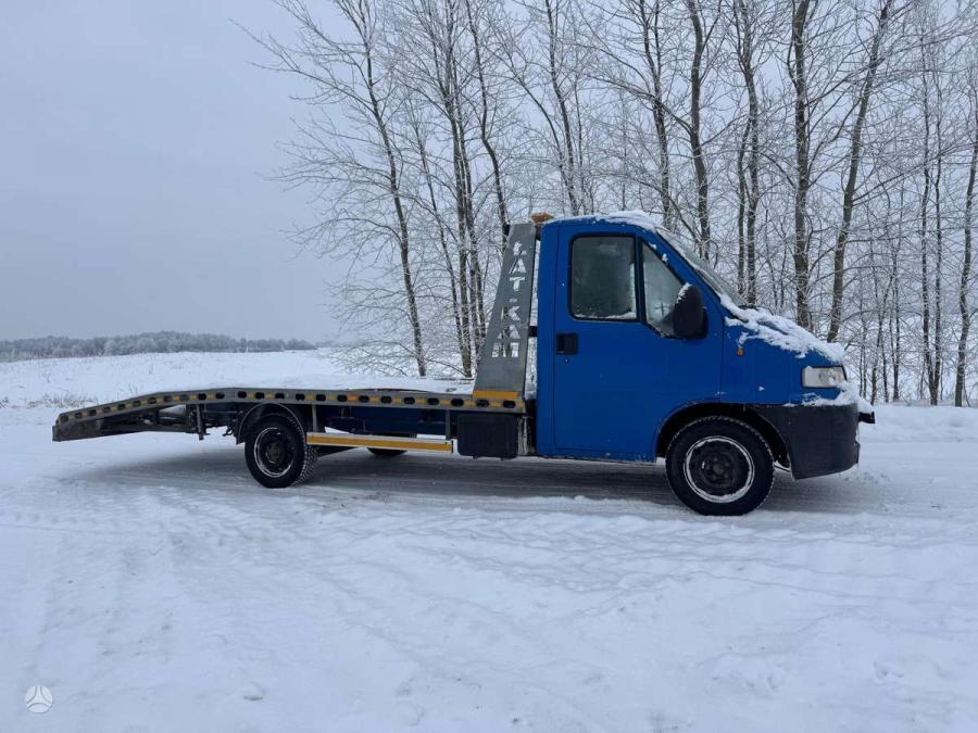 Blue Fiat Ducato 2000 in Moletai, with an engine capacity of 2.80 L and mileage of 299 thousand km for 3750 €, photo 5 on AUTOMOTO.COM.LV