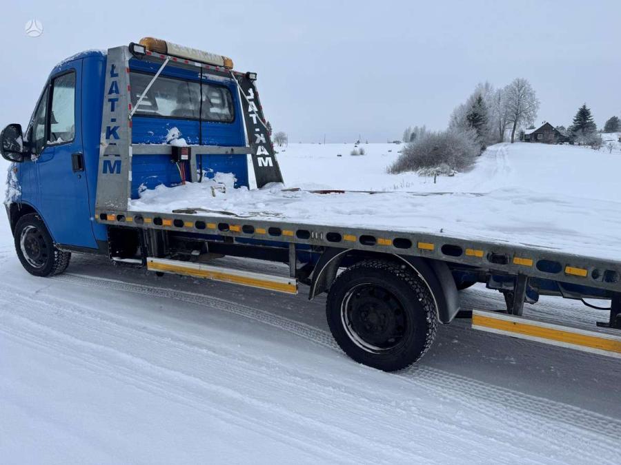 Blue Fiat Ducato 2000 in Moletai, with an engine capacity of 2.80 L and mileage of 299 thousand km for 3750 €, photo 9 on AUTOMOTO.COM.LV