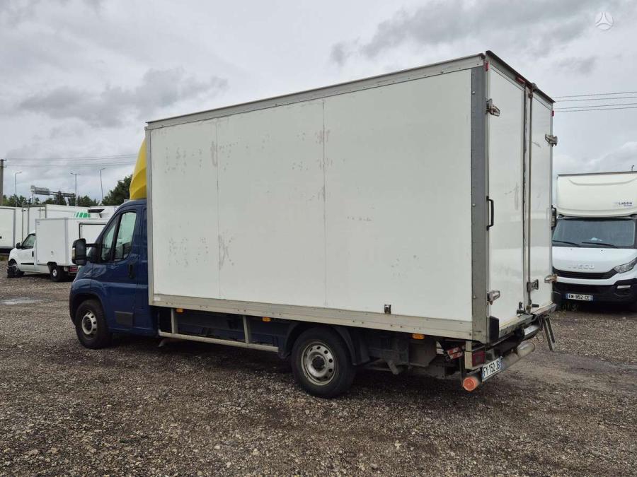 Blue Fiat Ducato 2021 in Kaunas, with an engine capacity of 2.30 L and mileage of 185 thousand km for 10770 €, photo 6 on AUTOMOTO.COM.LV