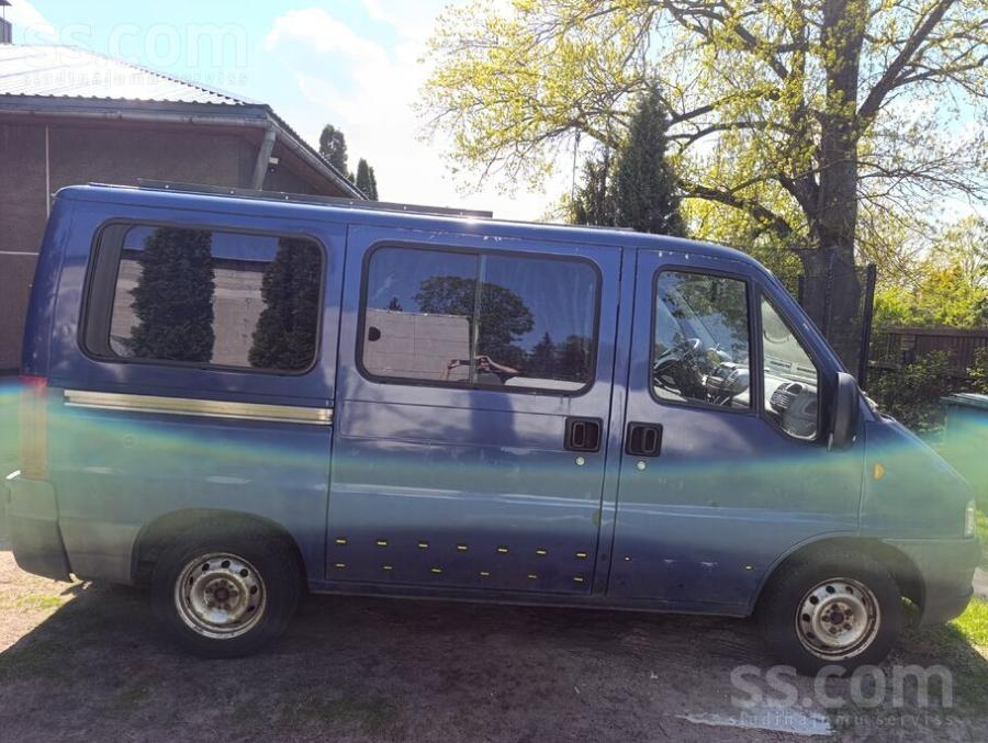 Zils Fiat Ducato 2004 Rīga, ar dzinēja tilpumu 2.30 L un nobraukumu 402 tūkst. km par 3500 €, foto 3 vietnē AUTOMOTO.COM.LV