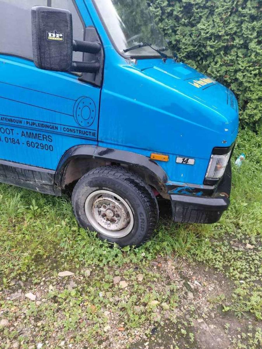Blue Fiat Ducato 2007 in Vilnius, with an engine capacity of 2.50 L and mileage of 8 thousand km for 700 €, photo 9 on AUTOMOTO.COM.LV