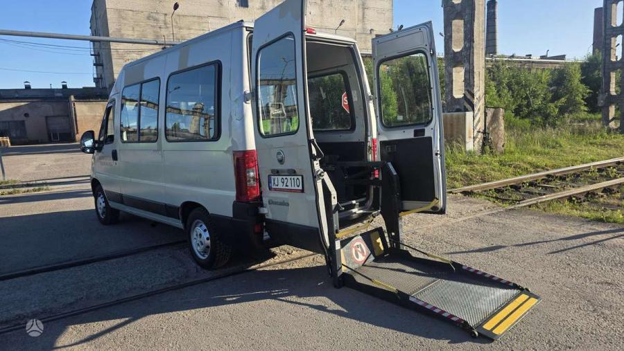 Grey Fiat Ducato 2005 in Klaipeda, with an engine capacity of 2.00 L and mileage of 38 thousand km for 4490 €, photo 1 on AUTOMOTO.COM.LV
