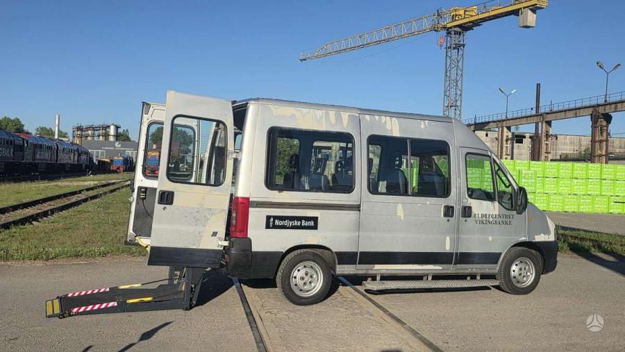 Grey Fiat Ducato 2005 in Klaipeda, with an engine capacity of 2.00 L and mileage of 38 thousand km for 4490 €, photo 13 on AUTOMOTO.COM.LV