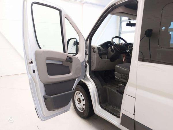 Grey Fiat Ducato 2009 in Radviliskis, with an engine capacity of 3.00 L and mileage of 302 thousand km for 5250 €, photo 9 on AUTOMOTO.COM.LV