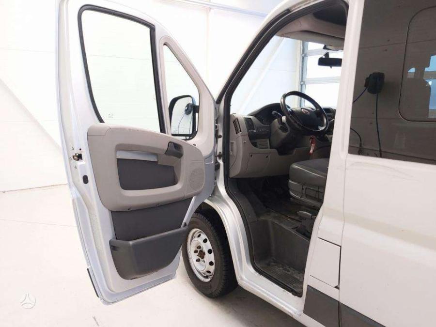 Grey Fiat Ducato 2009 in Radviliskis, with an engine capacity of 3.00 L and mileage of 302 thousand km for 5250 €, photo 10 on AUTOMOTO.COM.LV