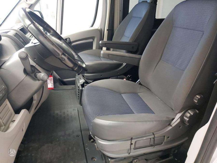 Grey Fiat Ducato 2009 in Radviliskis, with an engine capacity of 3.00 L and mileage of 302 thousand km for 5250 €, photo 11 on AUTOMOTO.COM.LV