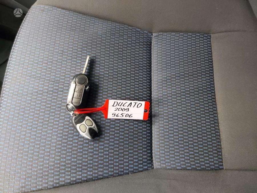 Grey Fiat Ducato 2009 in Radviliskis, with an engine capacity of 3.00 L and mileage of 302 thousand km for 5250 €, photo 17 on AUTOMOTO.COM.LV