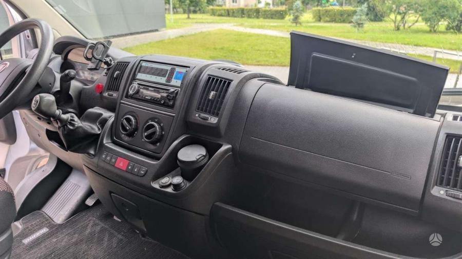 Pelēks Fiat Ducato 2013 Klaipėda, ar dzinēja tilpumu 2.30 L un nobraukumu 283 tūkst. km par 7490 €, foto 20 vietnē AUTOMOTO.COM.LV