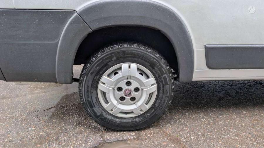 Pelēks Fiat Ducato 2013 Klaipėda, ar dzinēja tilpumu 2.30 L un nobraukumu 283 tūkst. km par 7490 €, foto 44 vietnē AUTOMOTO.COM.LV