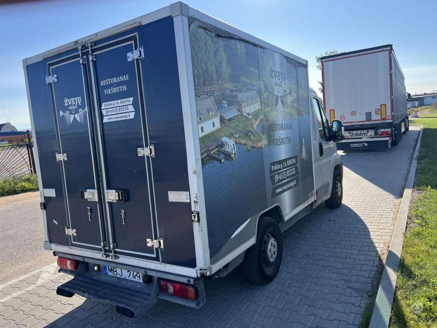 Pelēks Fiat Ducato 2013 Šauļi, ar dzinēja tilpumu 2.29 L un nobraukumu 372 tūkst. km par 6655 €, foto 7 vietnē AUTOMOTO.COM.LV