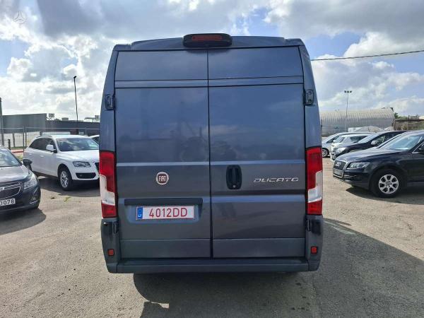 Pelēks Fiat Ducato 2015 Kauņa, ar dzinēja tilpumu 1.96 L un nobraukumu 340 tūkst. km par 4500 €, foto 6 vietnē AUTOMOTO.COM.LV