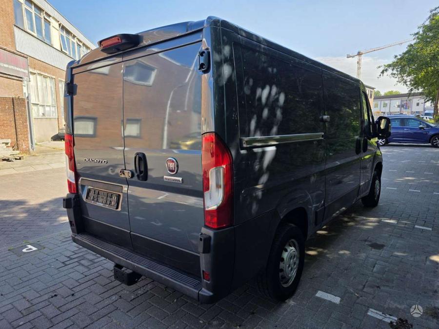 Grey Fiat Ducato 2020 in Telschi, with an engine capacity of 2.29 L and mileage of 241 thousand km for 9200 €, photo 5 on AUTOMOTO.COM.LV