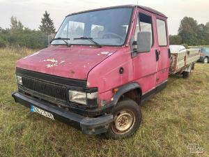 Fiat Ducato 1994 Zarasai, ar dzinēja tilpumu 2.50 L un nobraukumu 317 tūkst. km par 750 €, foto  vietnē AUTOMOTO.COM.LV