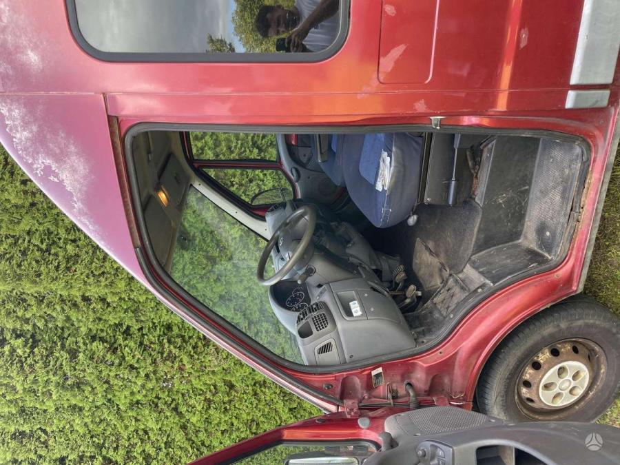 Sarkans Fiat Ducato 2002 Kauņa, ar dzinēja tilpumu 2.30 L un nobraukumu 242 tūkst. km par 2800 €, foto 8 vietnē AUTOMOTO.COM.LV