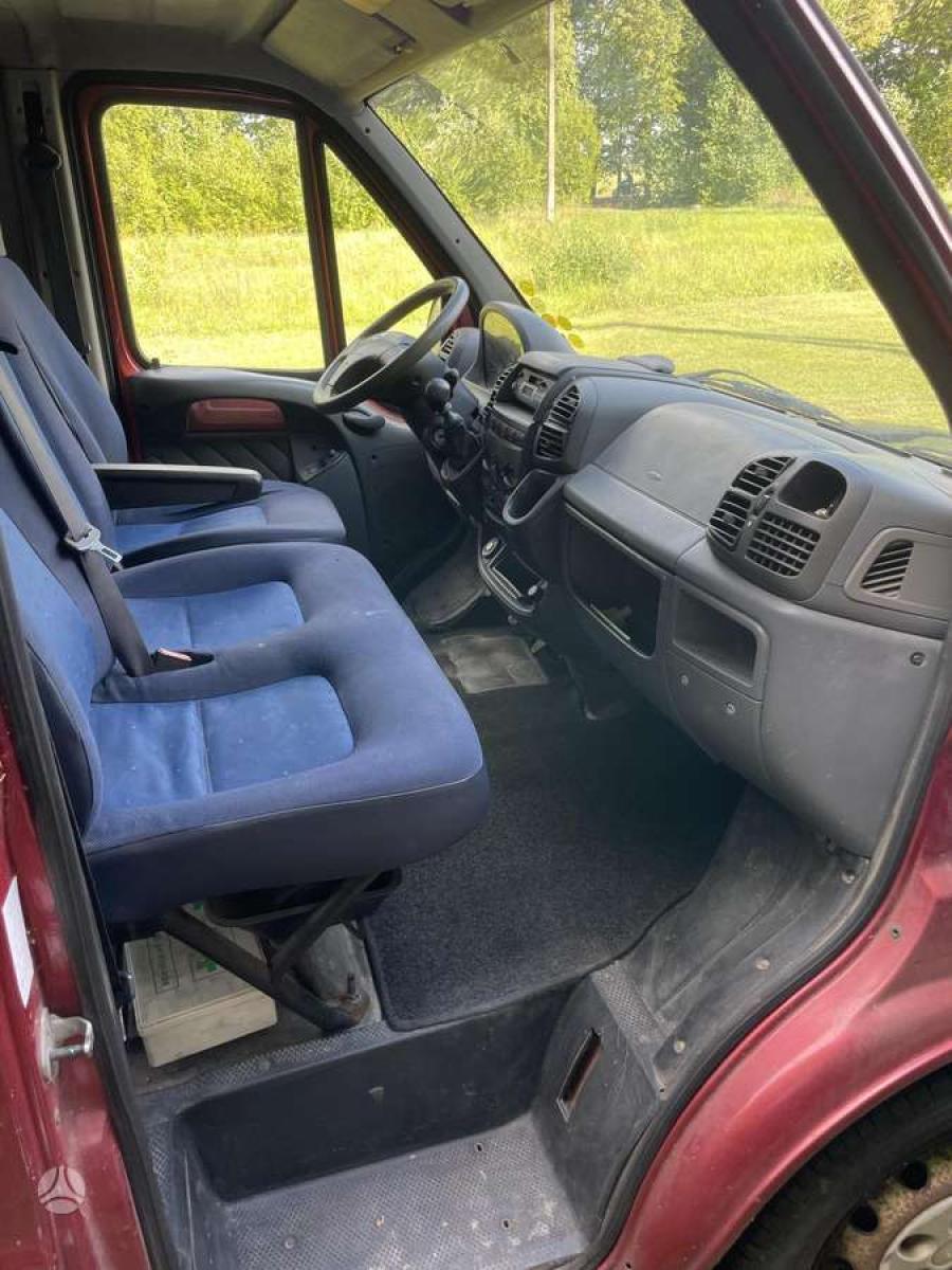Sarkans Fiat Ducato 2002 Kauņa, ar dzinēja tilpumu 2.30 L un nobraukumu 242 tūkst. km par 2800 €, foto 9 vietnē AUTOMOTO.COM.LV