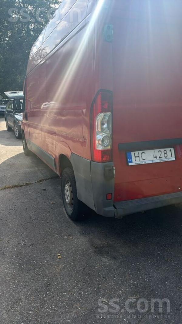 Fiat Ducato 2008 Rīga vietnē Sarkans Fiat Ducato 2008 Rīga, ar dzinēja tilpumu 3.00 L un nobraukumu 291 tūkst. km par 1210 €, foto 4 vietnē AUTOMOTO.COM.LV