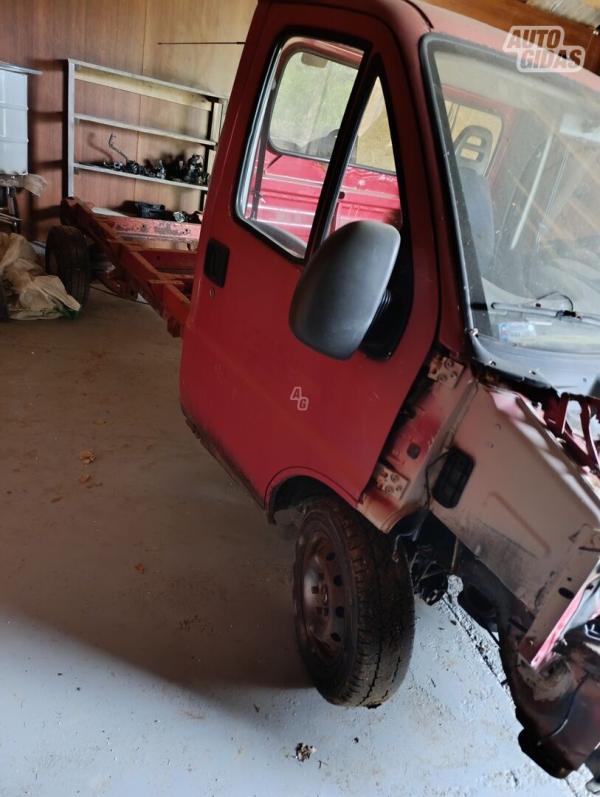 Fiat Ducato 2005 Šakiai, ar dzinēja tilpumu 2.80 L un nobraukumu 320 tūkst. km par 650 €, foto 4 vietnē AUTOMOTO.COM.LV