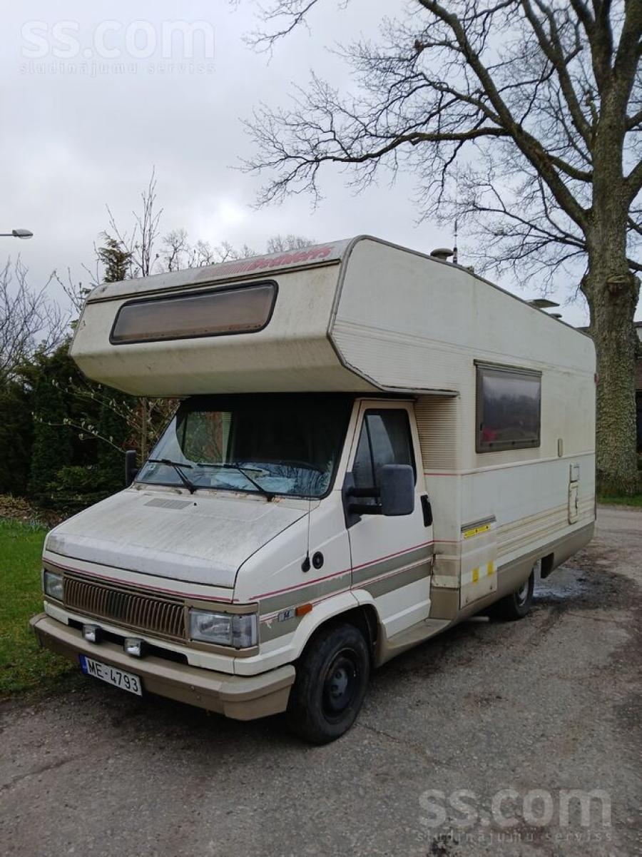 White Fiat Ducato 1991 in Valmiera, with an engine capacity of 2.50 L and mileage of 216 thousand km for 6000 €, photo 1 on AUTOMOTO.COM.LV