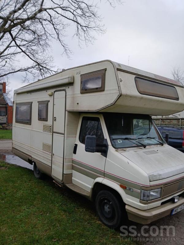 White Fiat Ducato 1991 in Valmiera, with an engine capacity of 2.50 L and mileage of 216 thousand km for 6000 €, photo 2 on AUTOMOTO.COM.LV